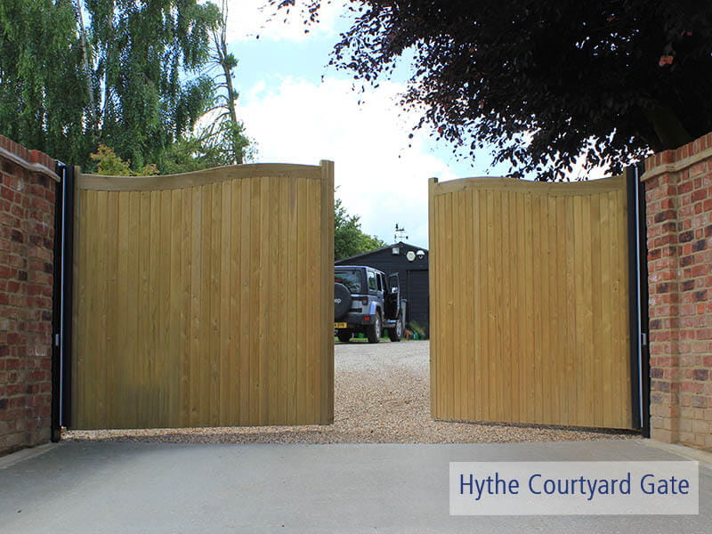 Hythe Courtyard Entrance Gates | Jacksons Fencing