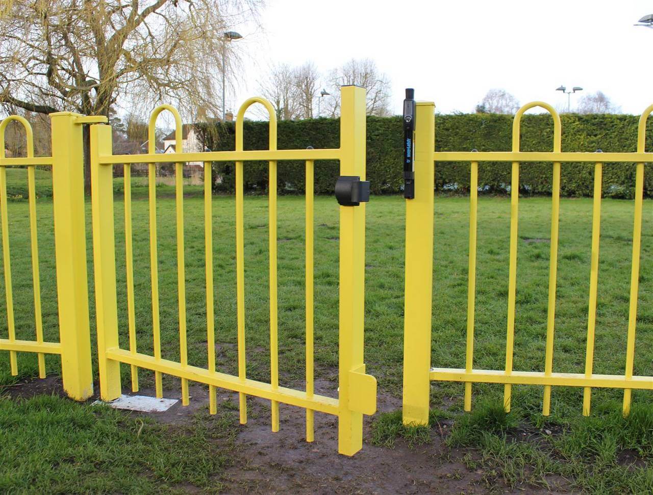 Vertical Pull Gate Latch | Jacksons Fencing