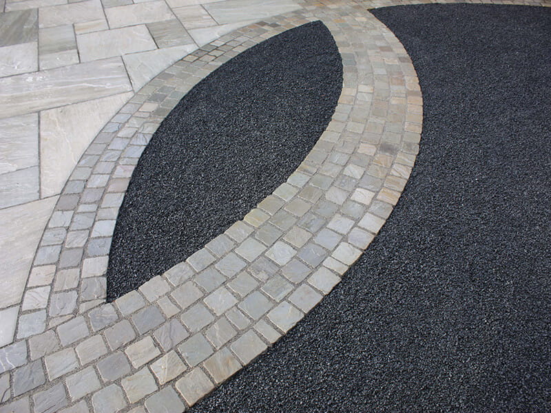 Contemporary Paved Garden | Jacksons Fencing